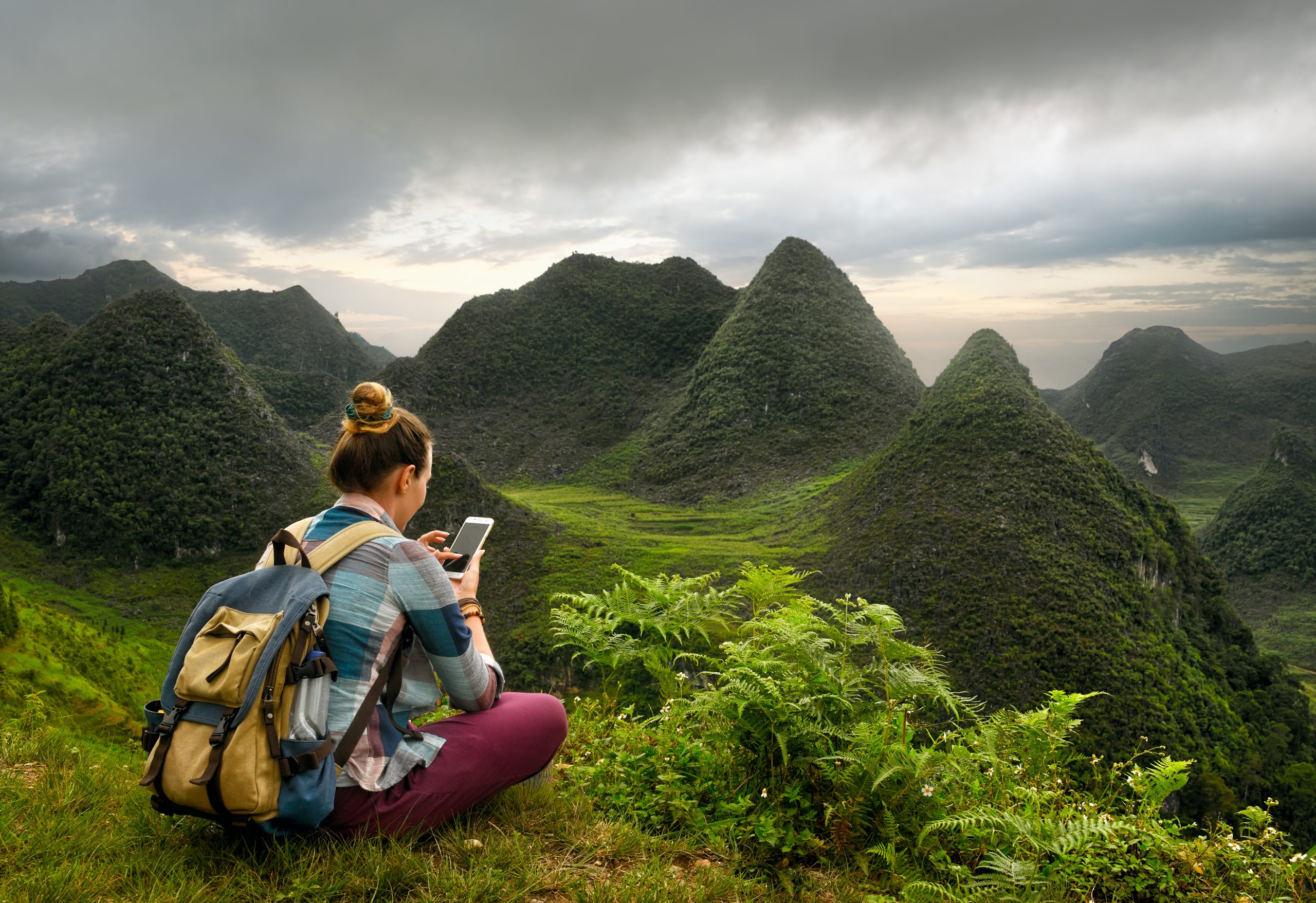 Wi-Fi for Travelers: How to Access Internet Abroad – Maya Mobile